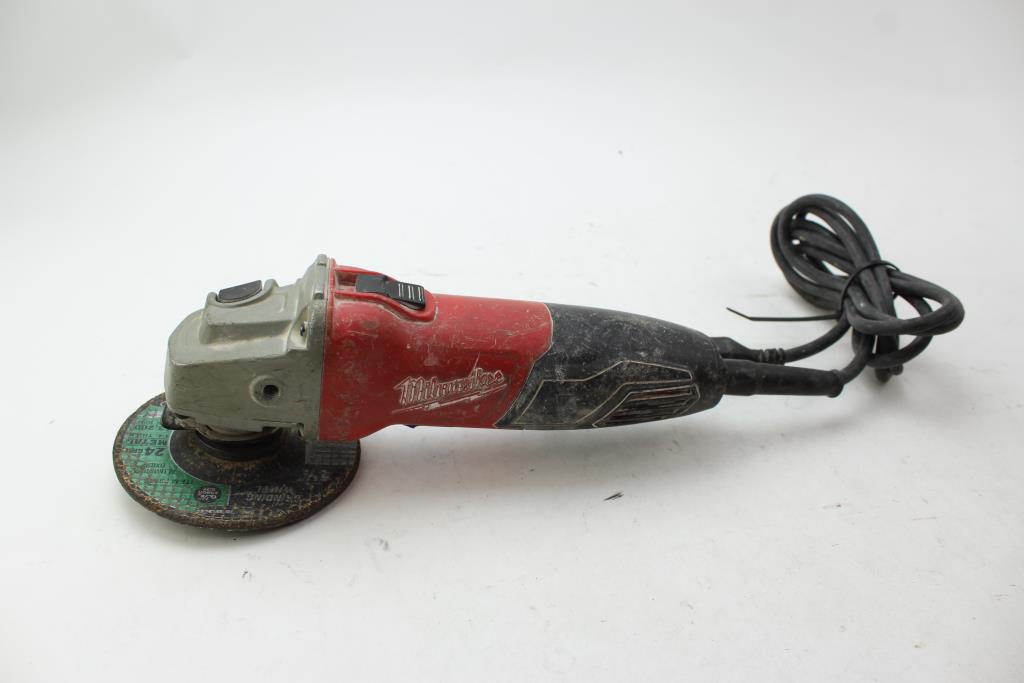 Milwaukee 6130-33 Corded Angle Grinder | Property Room