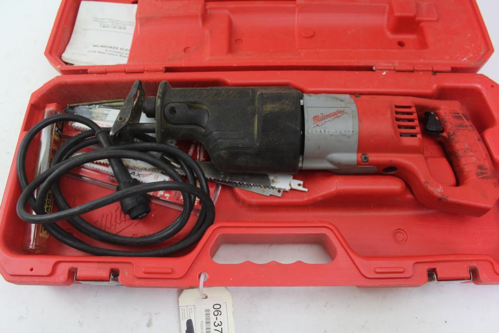 Milwaukee 6537-22 Corded Reciprocating Saw | Property Room