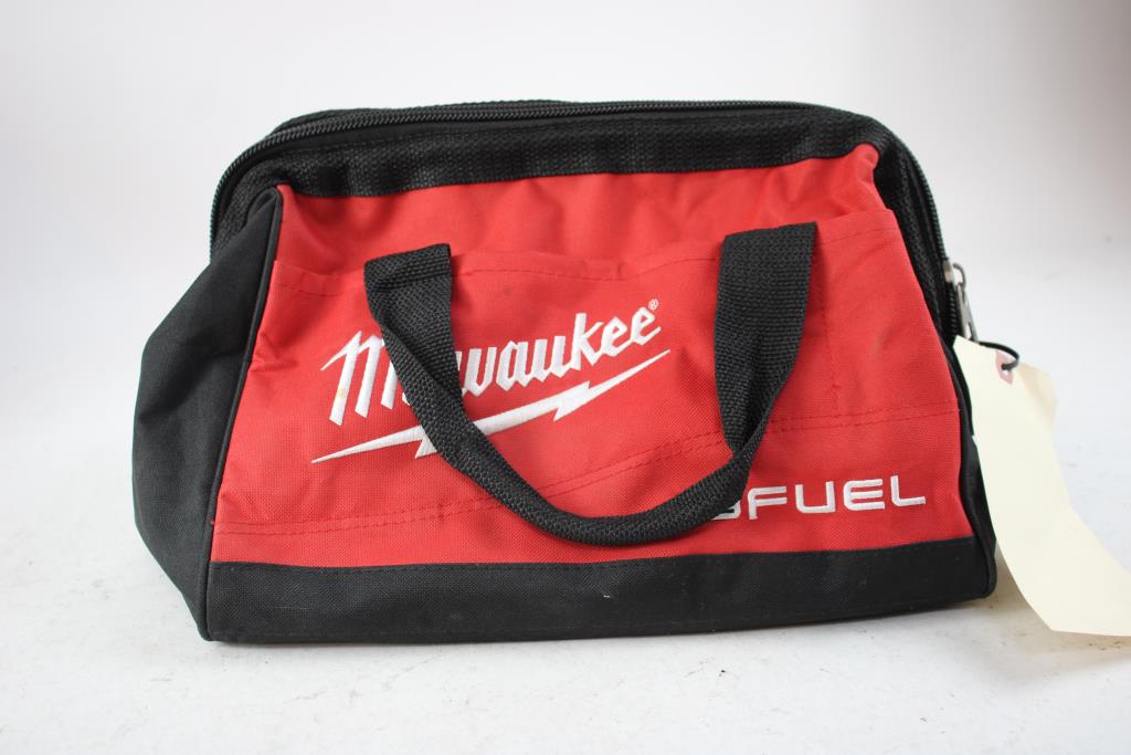 Milwaukee Bag With Screw Kit, Utility Knife, And More | Property Room
