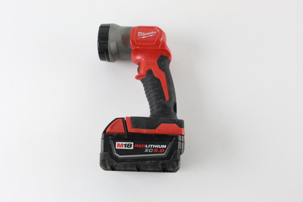 Milwaukee Cordless Worklight | Property Room