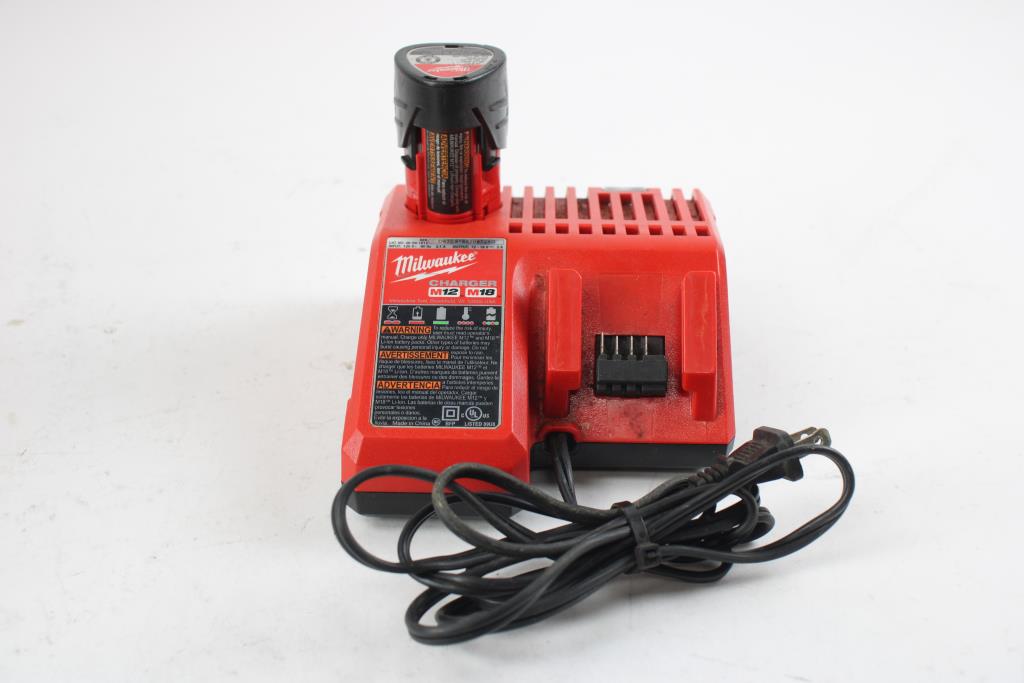 Milwaukee M12 M18 Battery Charger, 48-59-1812 | Property Room