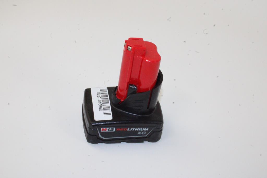 Milwaukee M12 Redlithium Xc 12 Volt Battery Pack | Property Room