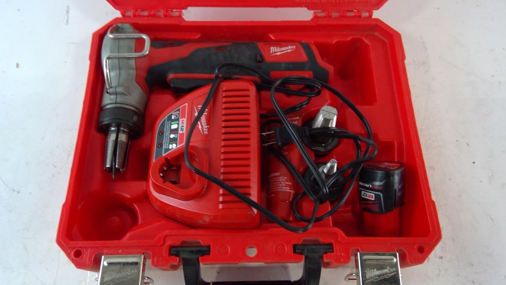 Milwaukee ProPex Expansion Tool | Property Room