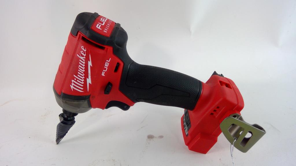 Milwaukee Surge Hex Hydraulic Driver | Property Room