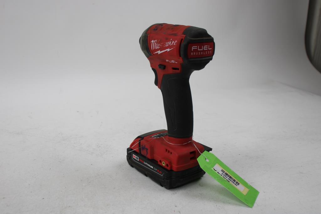 Milwaukee Surge Hex Hydraulic Driver | Property Room