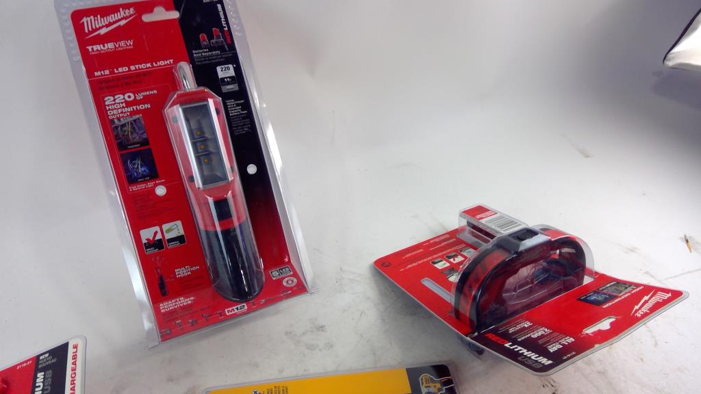 Milwaukee USB Rechageable Beacon Hard Hat Light Kit And More 4pc ...