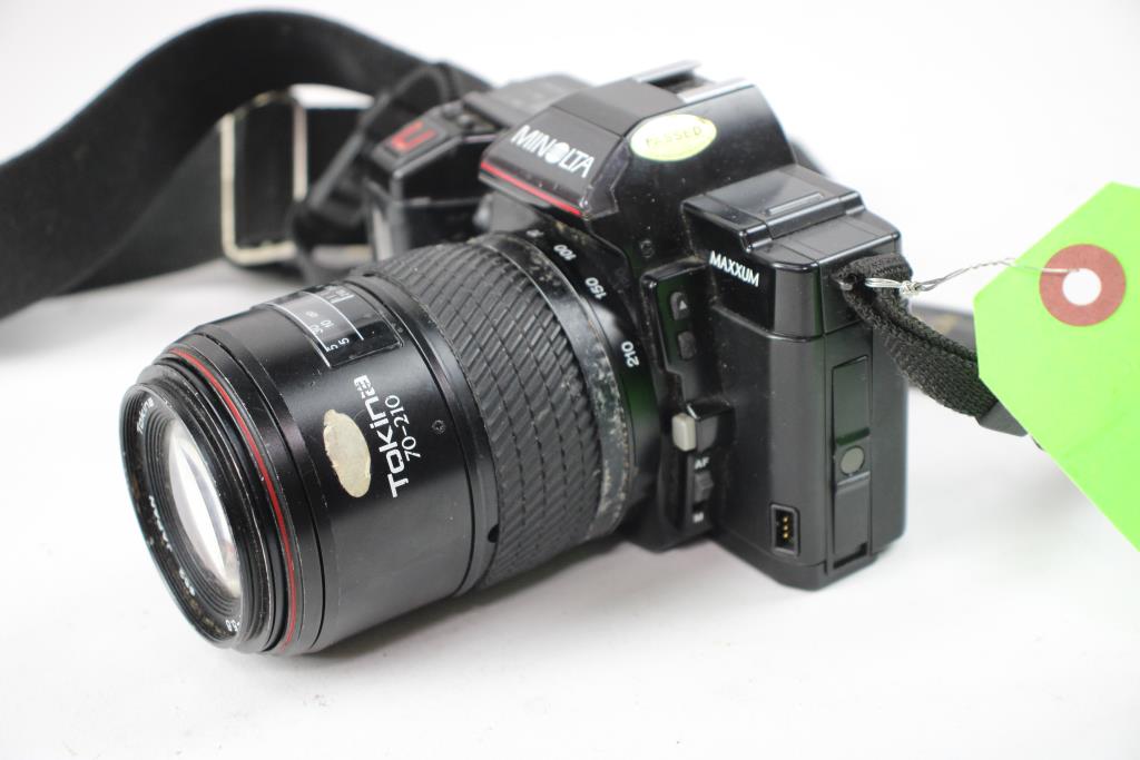 Minolta Maxxum 5000 AF 35mm SLR Camera | Property Room