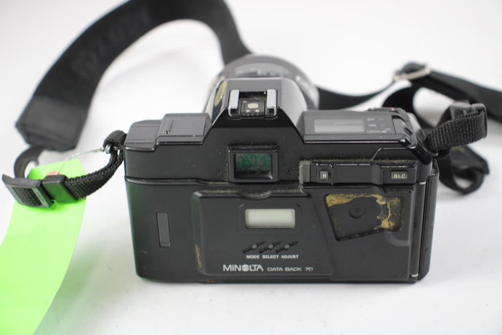 Minolta Maxxum 5000 AF 35mm SLR Camera | Property Room