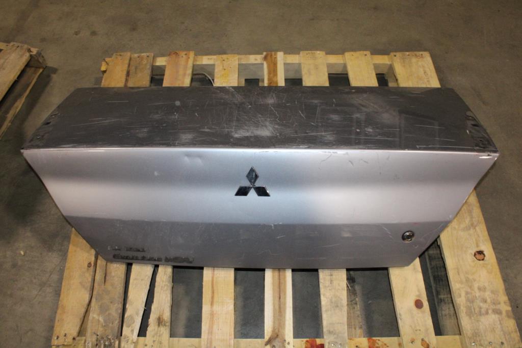 Mitsubishi Lancer Evolution MR Trunk | Property Room