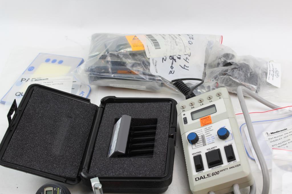 Mitutoyo Absolute Digital Indicator,nETech Unimano Pressure/Vacuum ...