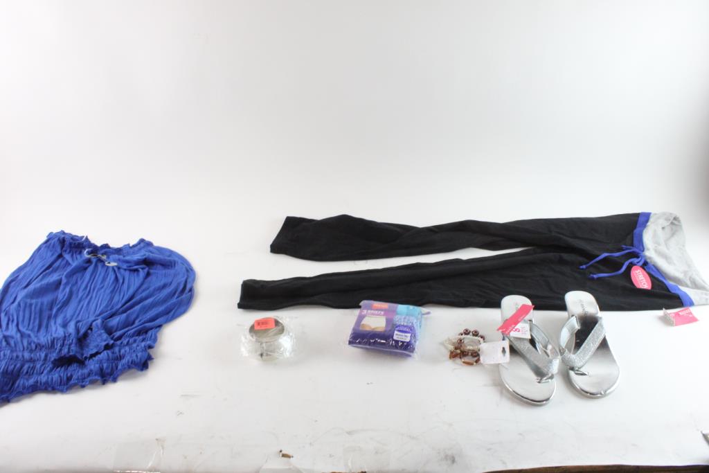 Mix & Co., Extremely Me & More Clothing Lot, 10+ Pieces | Property Room