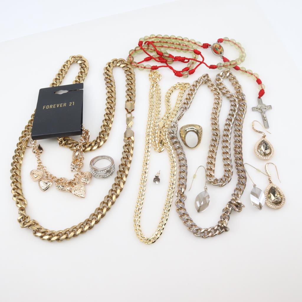 Mixed Jewelry, 10+ Pieces | Property Room