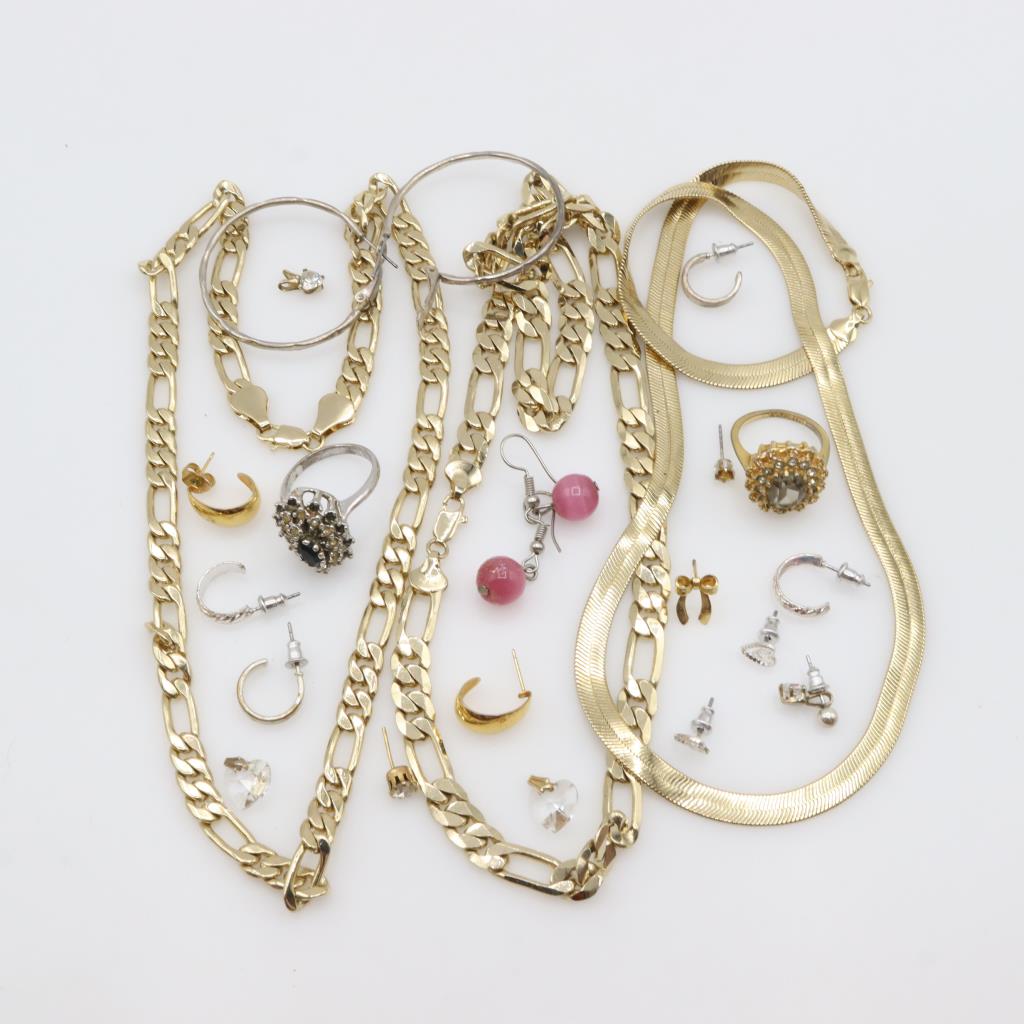 Mixed Jewelry, 13+ Pieces | Property Room