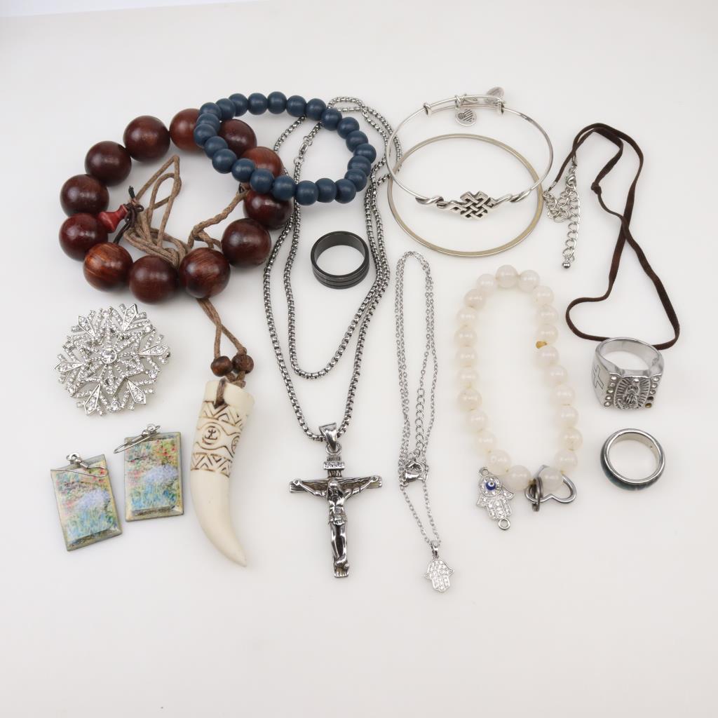 Mixed Jewelry, 14+ Pieces | Property Room