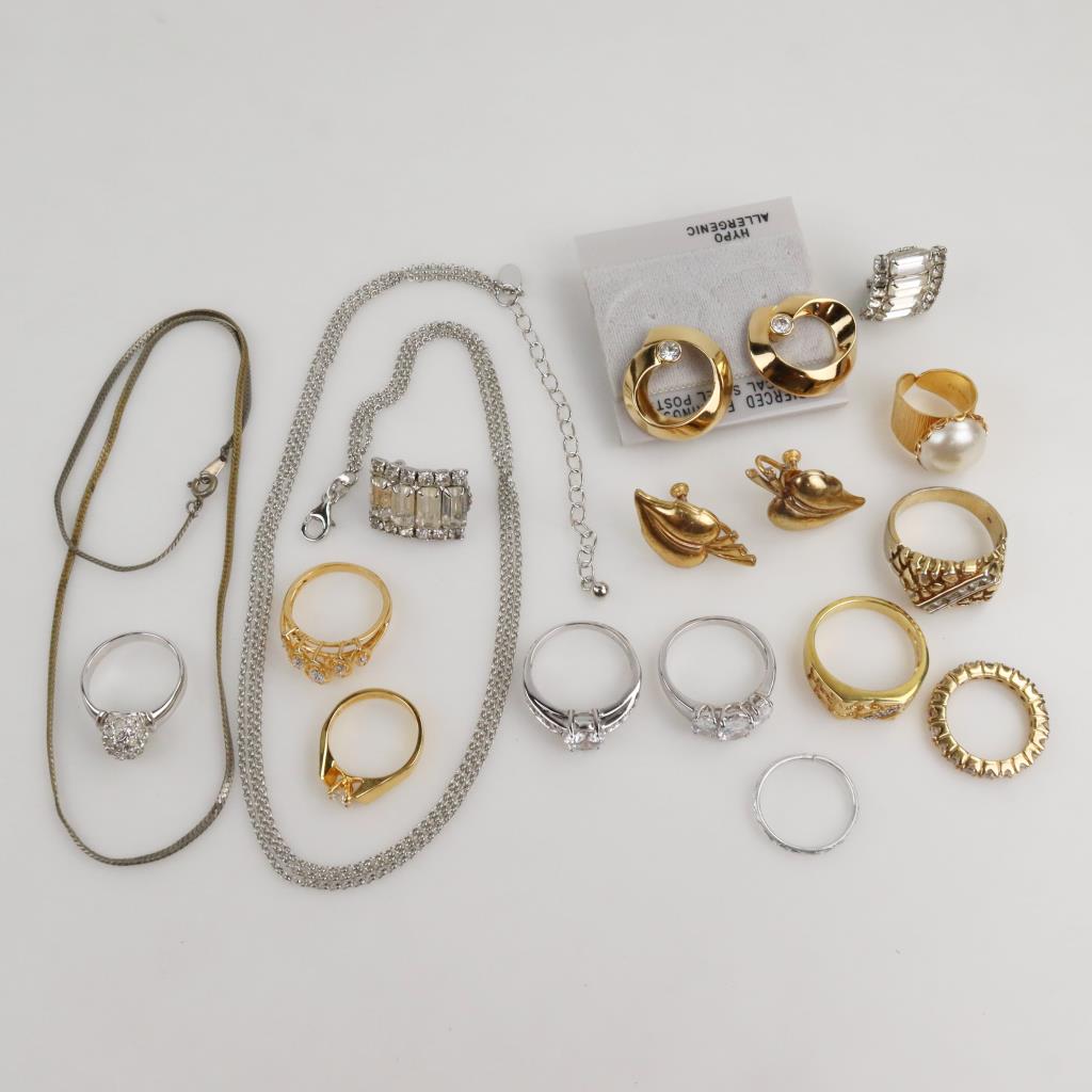 Mixed Jewelry, 14+ Pieces | Property Room