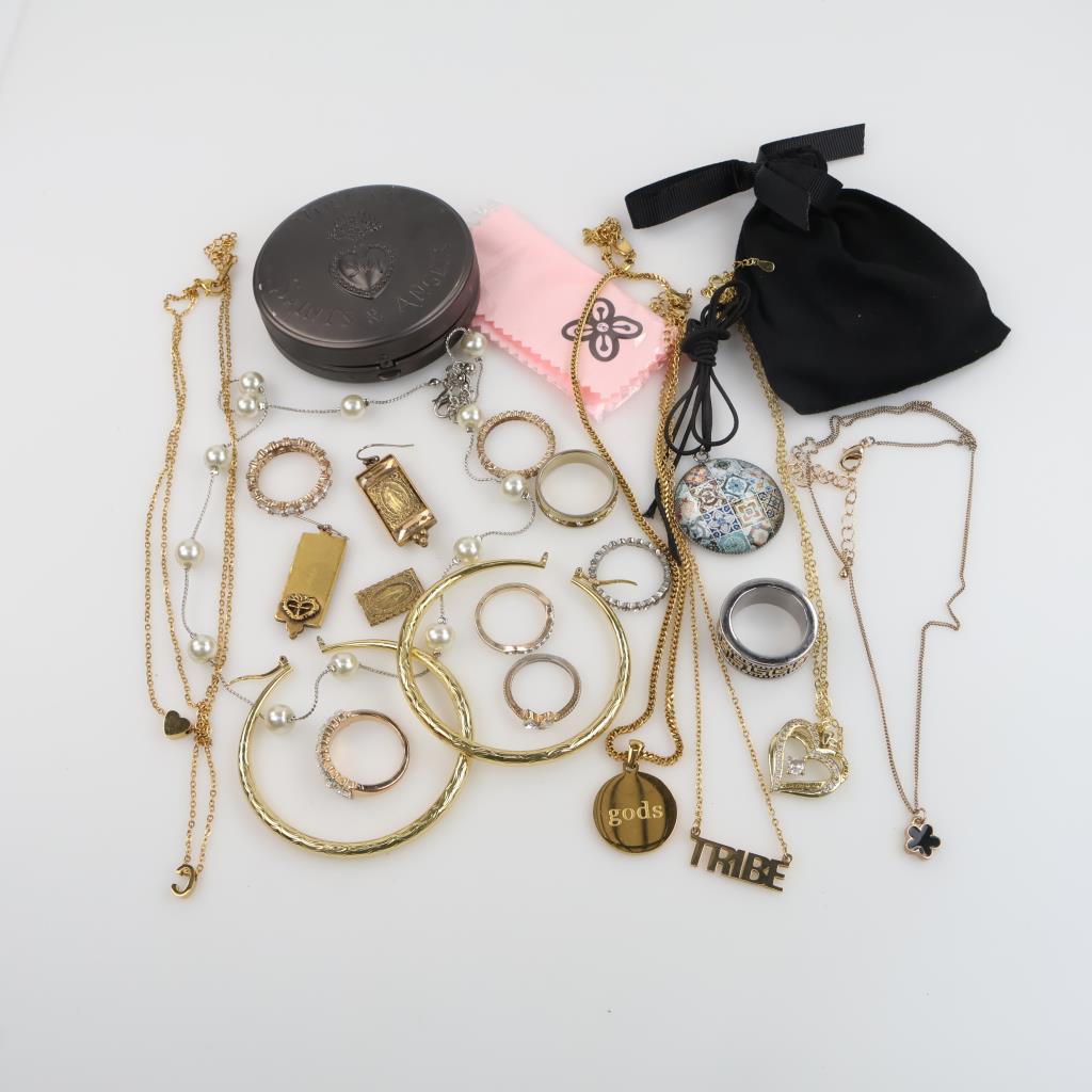 Mixed Jewelry, 14+ Pieces | Property Room