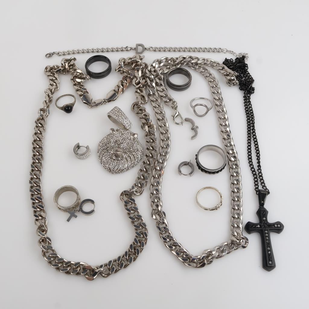 Mixed Jewelry, 14+ Pieces | Property Room