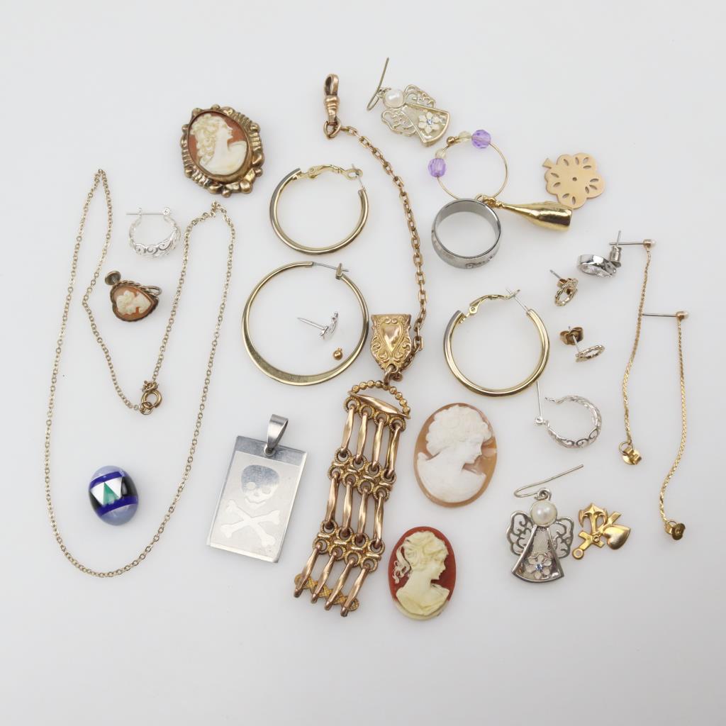 Mixed Jewelry, 16+ Pieces | Property Room