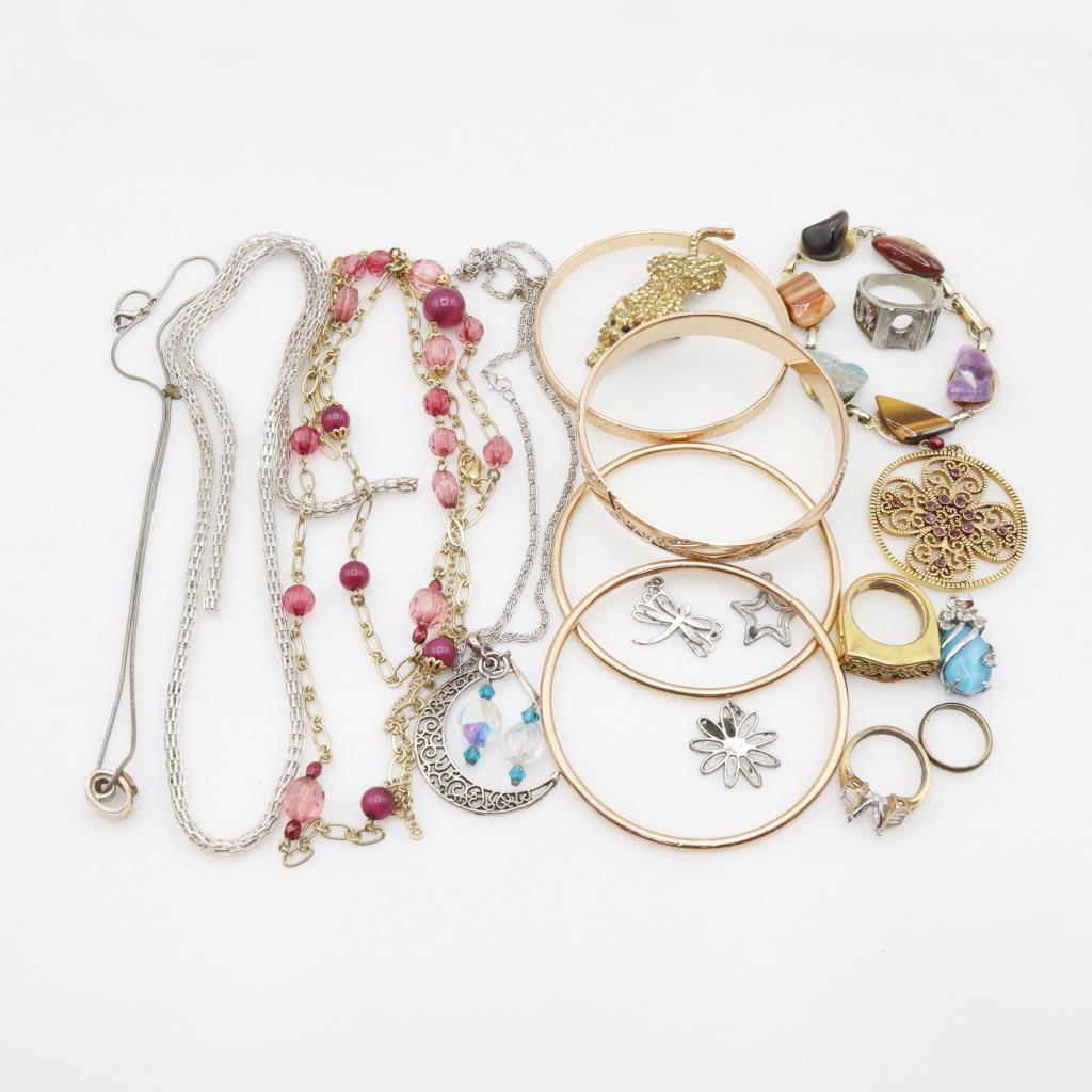 Mixed Jewelry, 17+ Pieces | Property Room