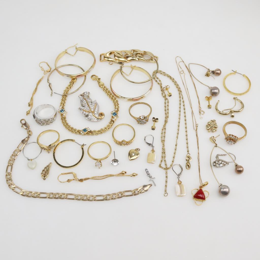 Mixed Jewelry, 21+ Pieces | Property Room