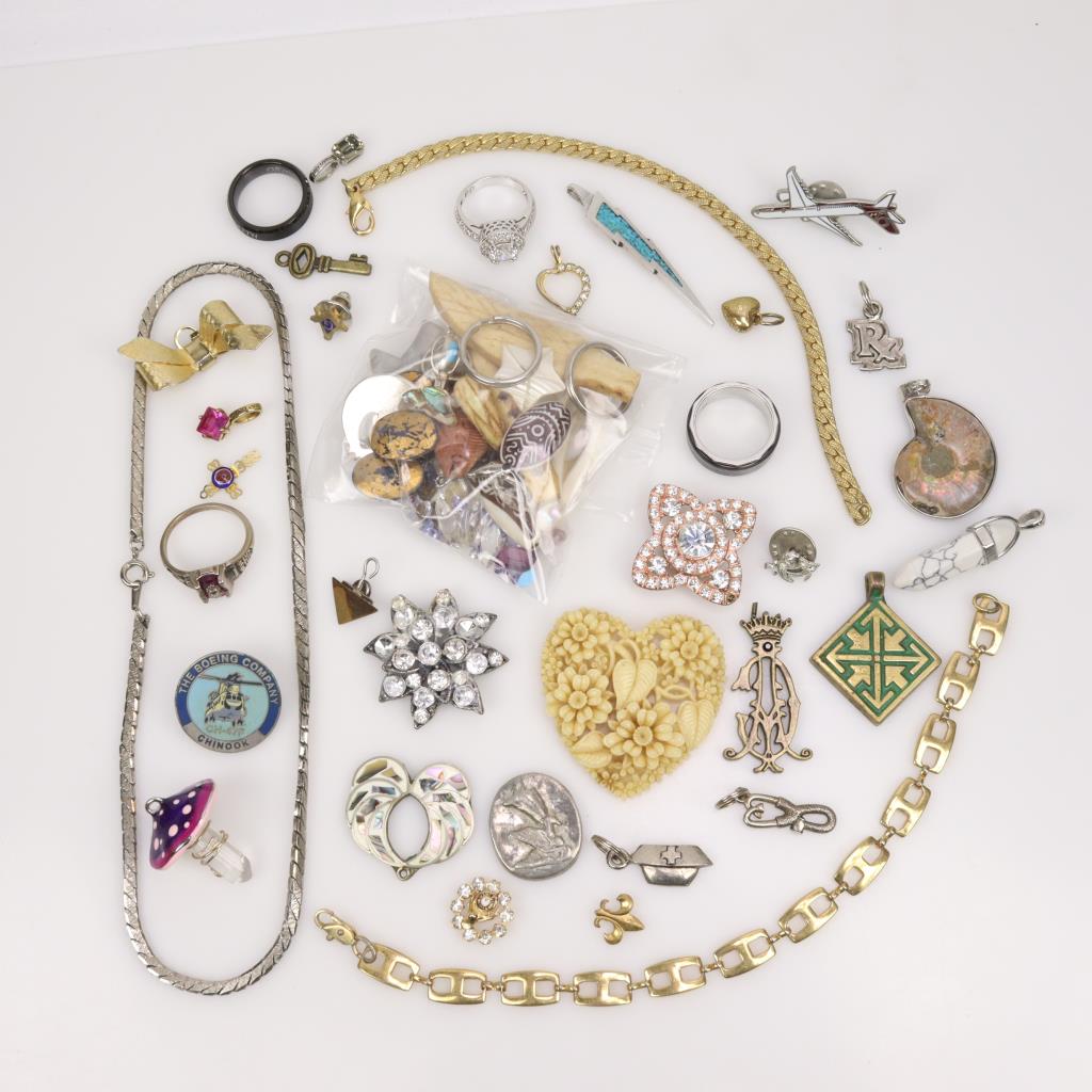 Mixed Jewelry, 25+ Pieces | Property Room