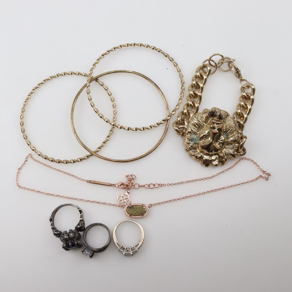 Mixed Jewelry, 6+ Pieces | Property Room