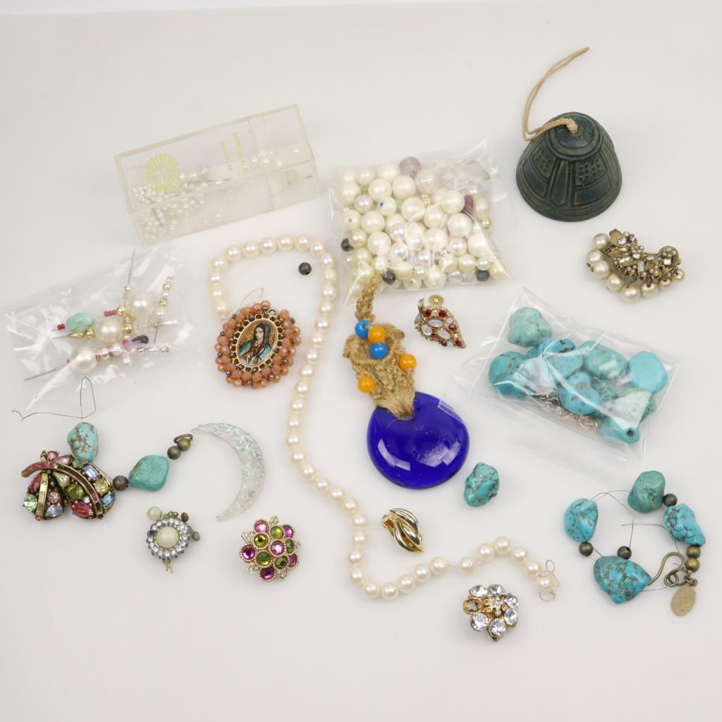 Mixed Jewelry And Craft Supplies, 12+ Pieces | Property Room