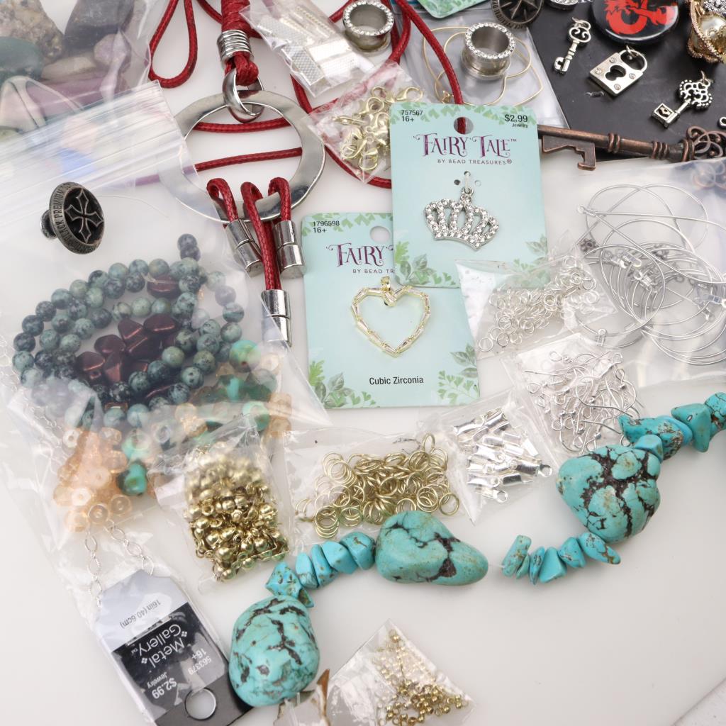 Mixed Jewelry Craft Supplies, 1+ Lbs | Property Room