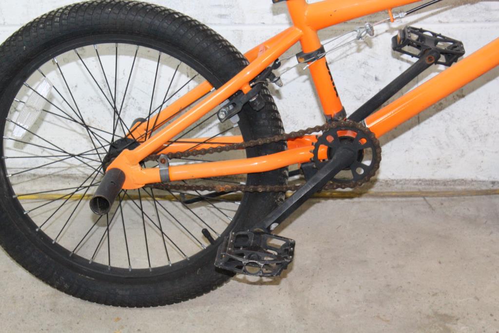 Mongoose Data X2 BMX Bike | Property Room