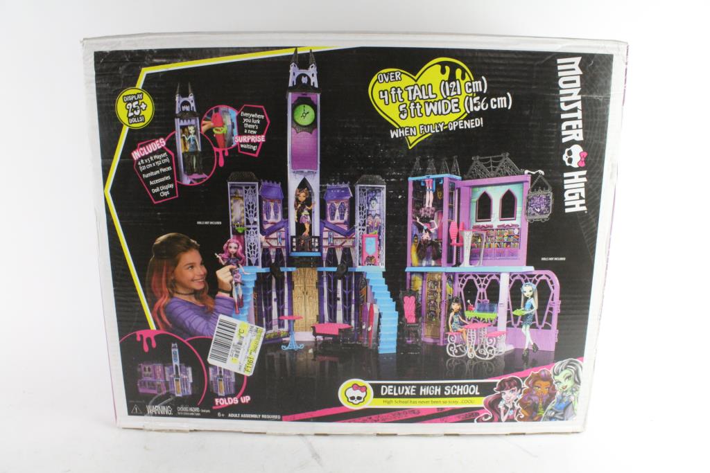 Monster High Deluxe High School Play Set | Property Room