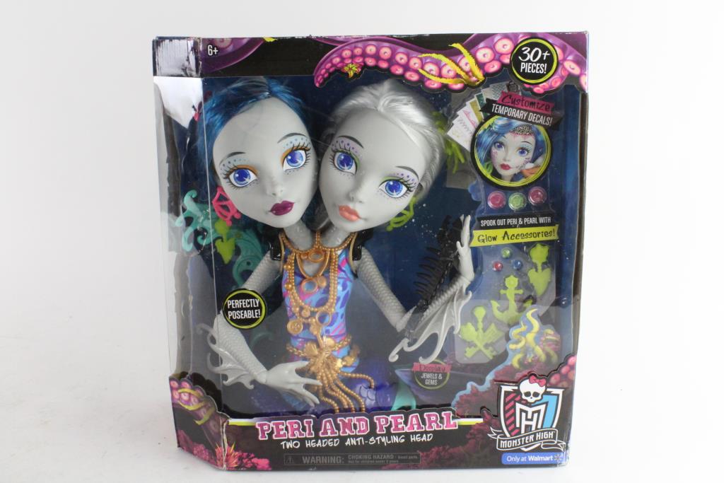 Monster High Peri And Pearl Two Headed Anti-Styling Head | Property Room
