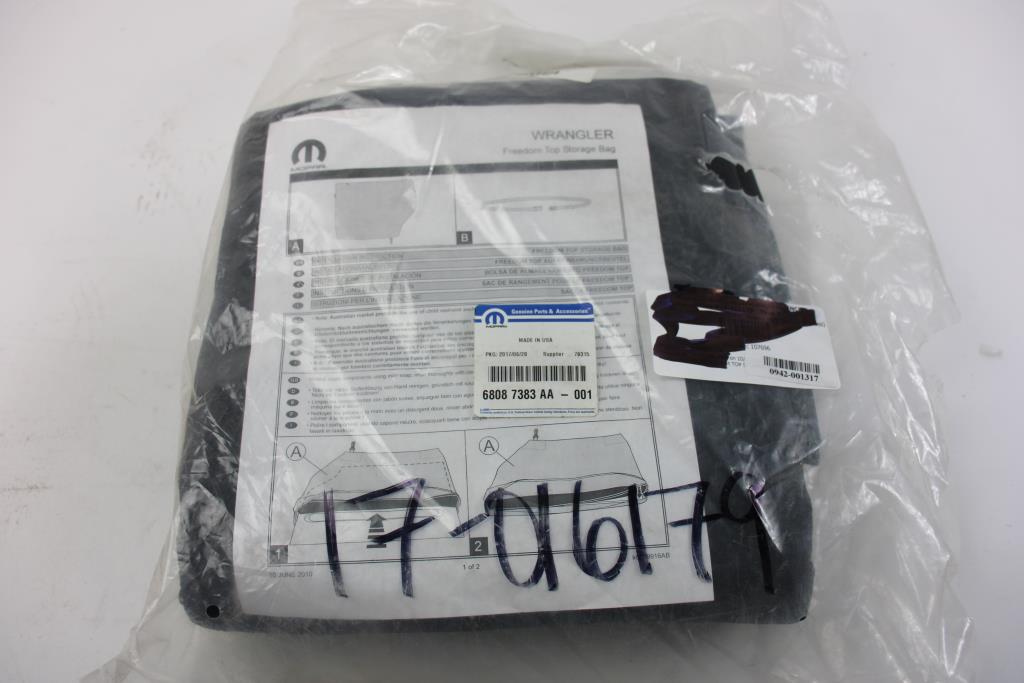 Mopar Freedom Top Storage Bag | Property Room