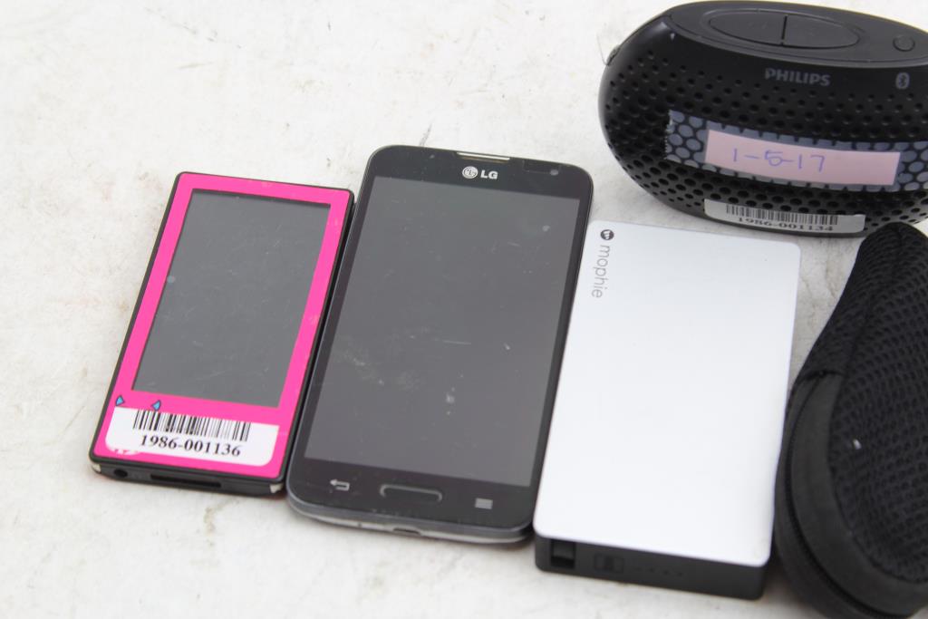 Mophie Power Bank, Phones, Logitech R400 Wireless Presenter, & More; 6 ...