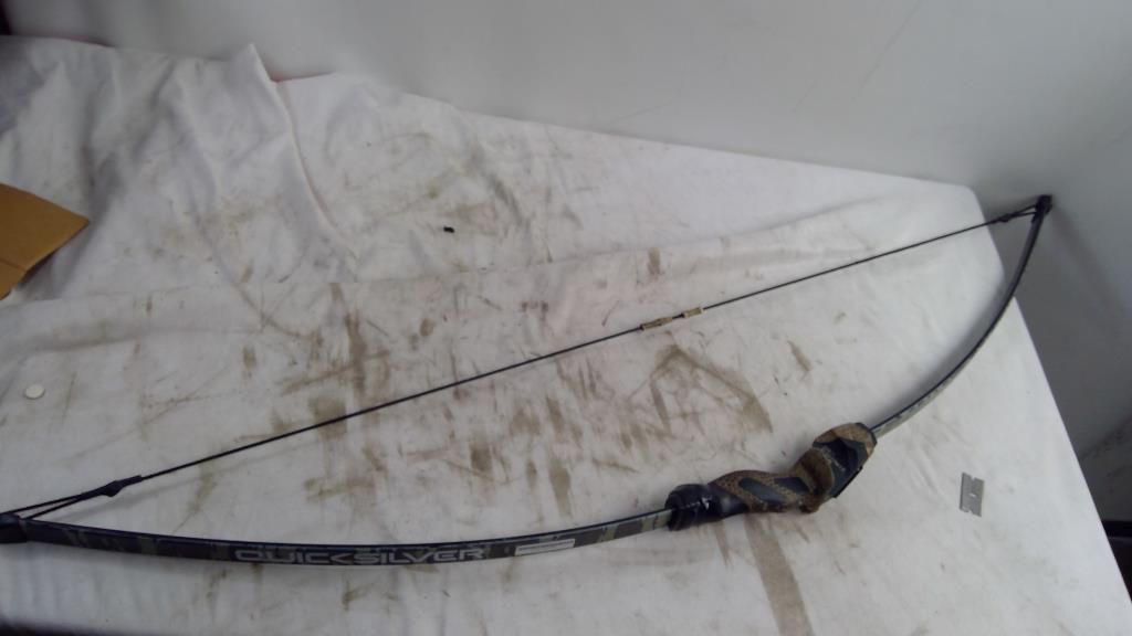 Mossy Oak Bow | Property Room