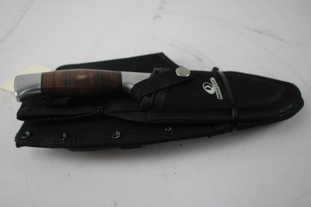Mossy Oak Knife, Maxam Knife, 2 Pieces | Property Room
