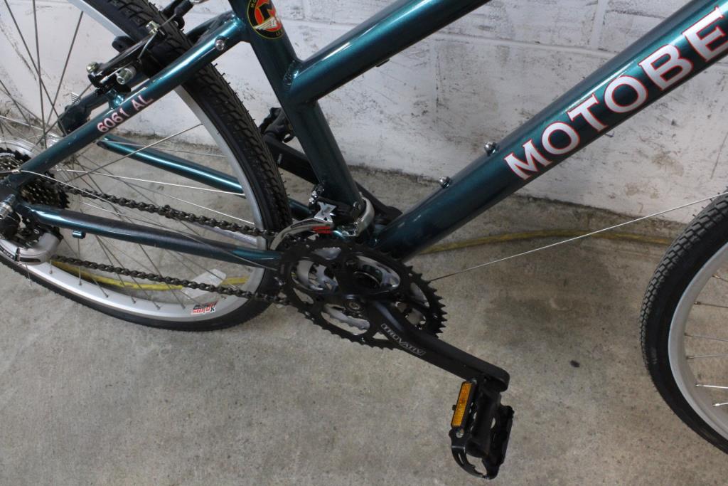 Motobecane Womens Hybrid Bike | Property Room