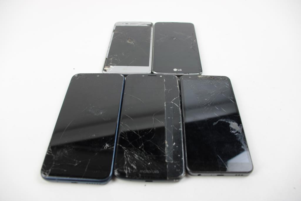 Motorola, LG Cell Phone Lot, 5 Pieces, Sold For Parts | Property Room