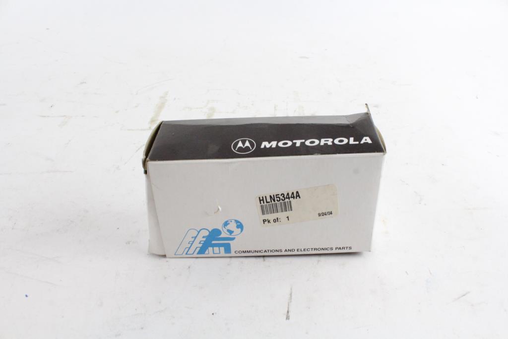 Motorola Maratrac UHF Antenna Relay | Property Room