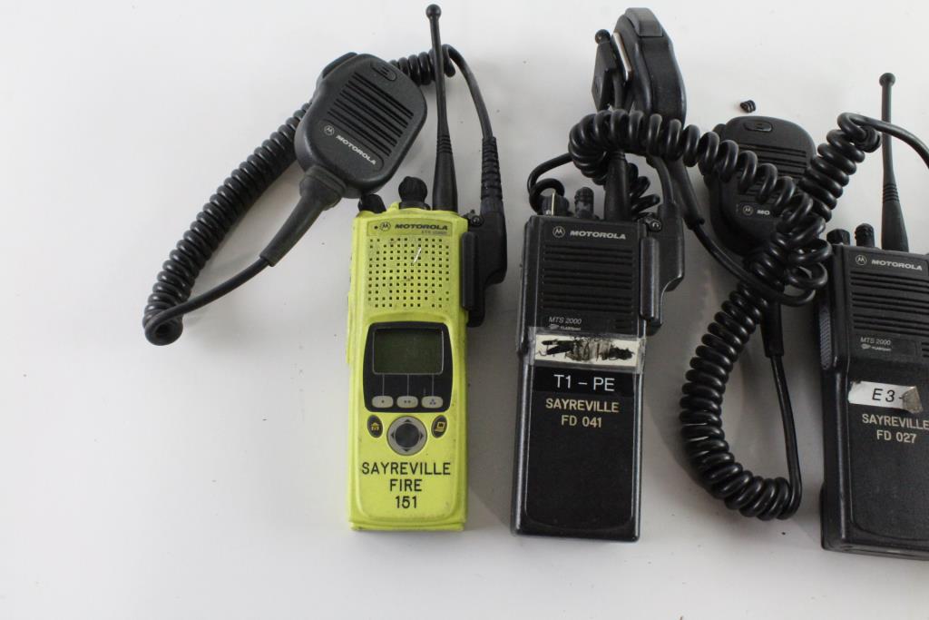 Motorola MTS 2000 And XTS 5000R Two Way Radios With Microphones, 4 ...