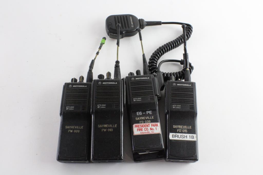 Motorola MTS 2000 Two Way Radios, 4 Pieces | Property Room