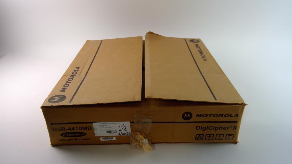 Motorola Professional Satellite Reciever | Property Room