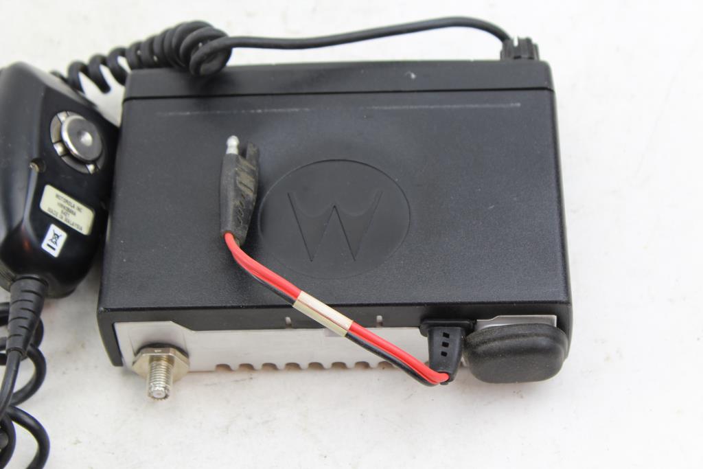 Motorola Radius CM200 CB Radio With Microphone | Property Room