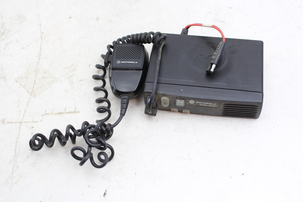 Motorola Radius CM200 CB Radio With Microphone | Property Room