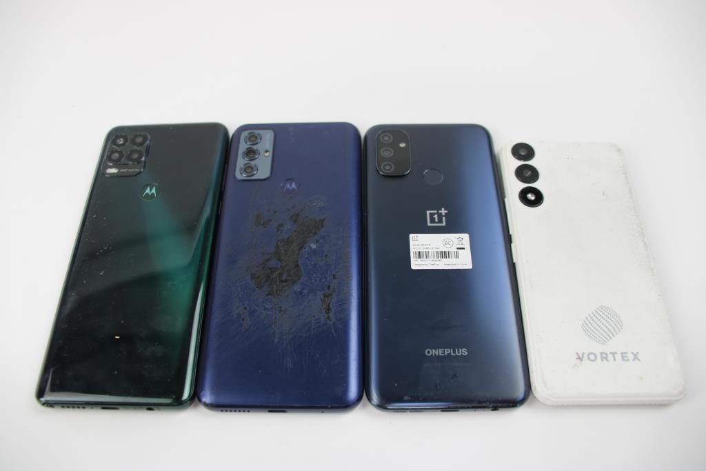 Motorola, Vortex, 1+ Cell Phone Lot, 4 Pieces, Sold For Parts ...