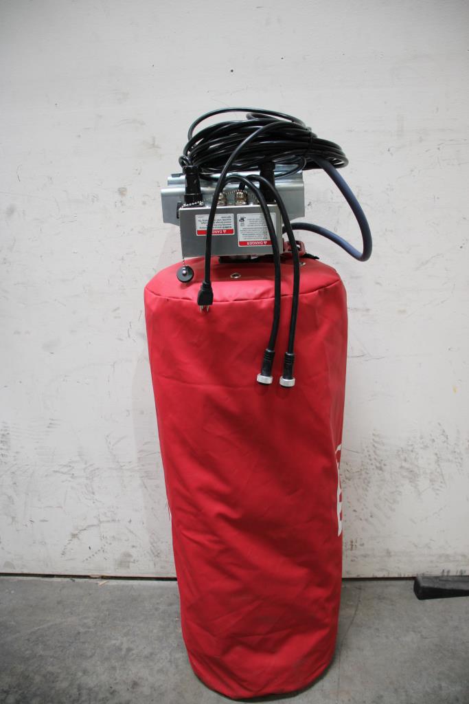 MQ Multiquip Diffuser Balloon Light In Red Soft Bag Covering ...