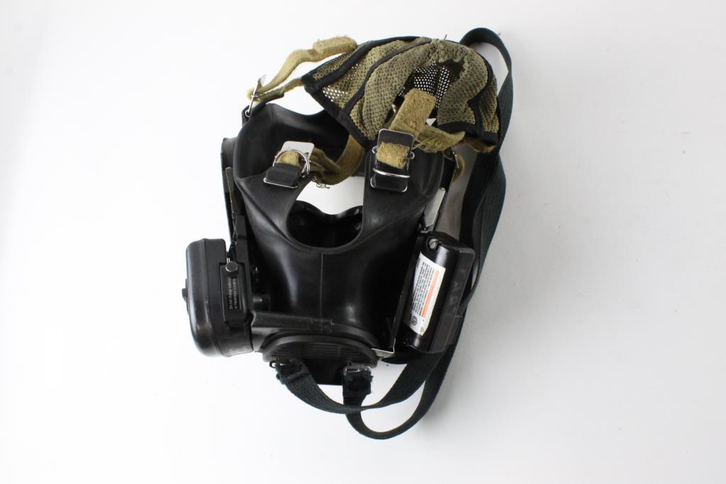 MSA Face Mask, Size Medium | Property Room