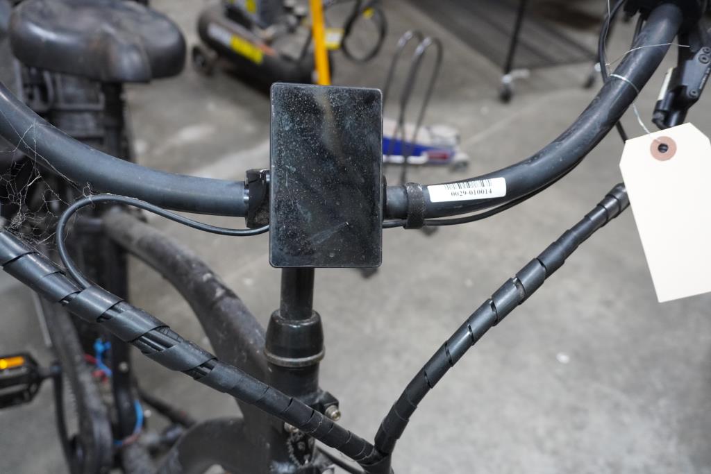 Murf Black Electric Bike | Property Room