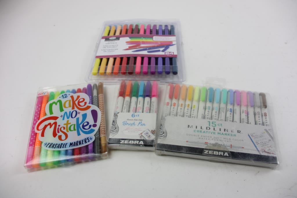 Mylar Balloons, Notepads, Pens And More 20+ Pieces | Property Room
