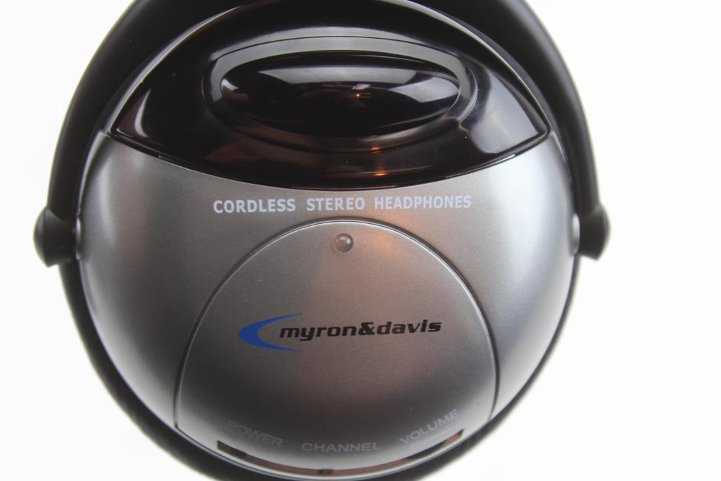 Myron & Davis Cordless Headphones | Property Room