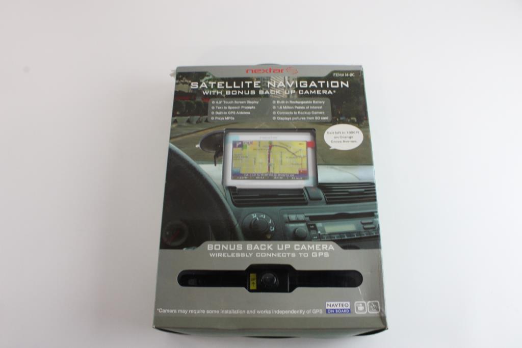 Nextar Satellite Navigation With Bonus Back-Up Camera | Property Room